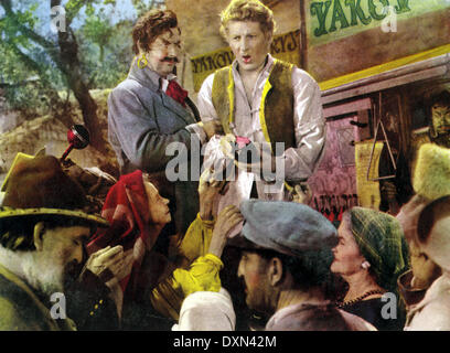 DANNY KAYE, WALTER SLEZAK, THE INSPECTOR GENERAL, 1949 Stock Photo - Alamy