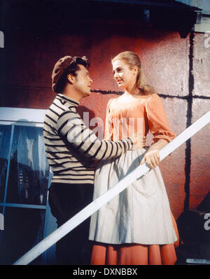 CAROUSEL (1956) SHIRLEY JONES, GORDON MACRAE CAR 004P Stock Photo - Alamy