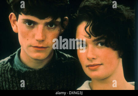 WATERLAND (1992) GRANT WARNOCK, LENA HEADEY STEPHEN GYLLENHAAL (DIR ...