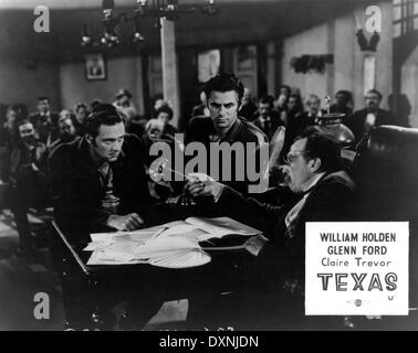 TEXAS (1941) WILLIAM HOLDEN (C), GLENN FORD (R) TEAS 003P Stock Photo ...