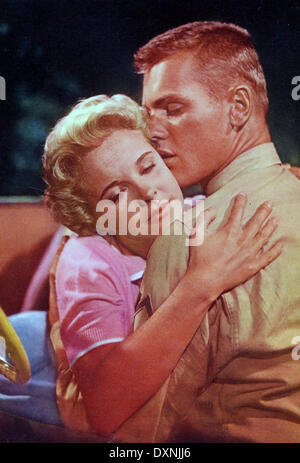 BATTLE CRY, Tab Hunter, Mona Freeman, 1955 Stock Photo - Alamy