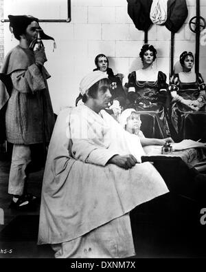 THE MARAT SADE (1967) IAN RICHARDSON MSDE 006P Stock Photo: 29256955 ...