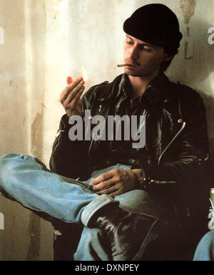 RIFF-RAFF, Robert Carlyle, 1991, © Fine Line Features/courtesy Everett ...