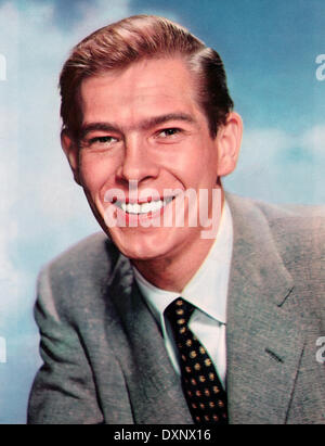 JOHNNIE RAY (1927-1990) American pop singer at the London Palladium in ...