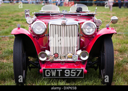 1940S RED MG CLASSIC CAR PICKERING NORTH YORKSHIRE 15 October 2011 ...