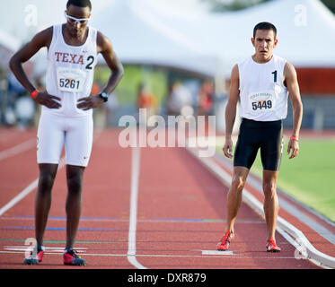 Austin, TX, USA. 27th Mar, 2022. Chris Buescher takes to the track for the Echo Park Automotive ...