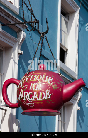 Giant teapot, Portobello Market, Notting Hill, London, London region ...