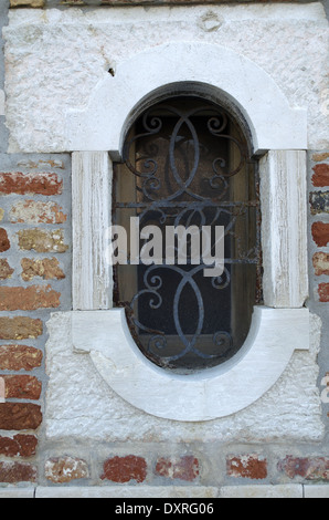 A traditional round window at a palace in Seoul, South Korea Stock ...