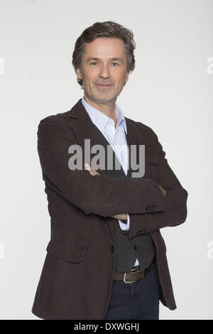 Timothy Peach promoting German ARD TV telenovela 'Rote Rosen' at Briese ...