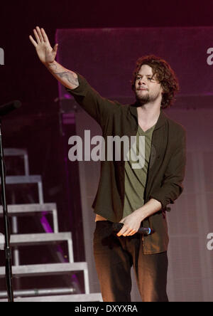 The Wanted and Carly Rae Jepsen performing live at Madison Square ...