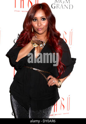 Nicole 'Snooki' Polizzi hosts a post fight party at the Tabu Ultra ...