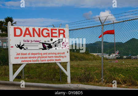 Danger of jet blast sign in St Maarten Stock Photo - Alamy