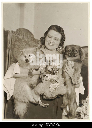 Photograph of Gladys Moncrieff, a famous Australian singer and actress ...