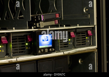 HP Large computer server system Stock Photo - Alamy