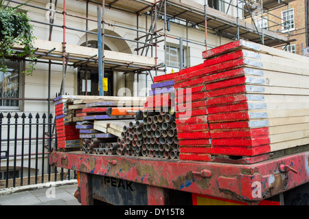 Scaffolding stacked on lorry Stock Photo: 47263817 - Alamy