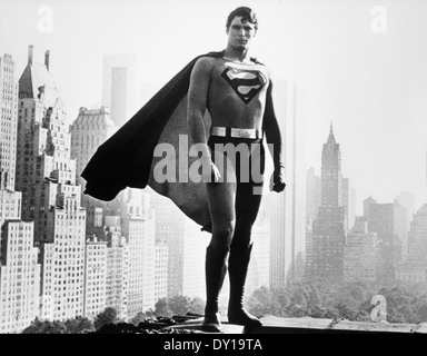 Christopher Reeve, on-set of the Film, "Superman", 1978 Stock Photo - Alamy