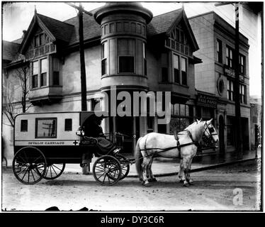 The Invalid Carriage Hardy, designed in 1907, was a specialized vehicle ...