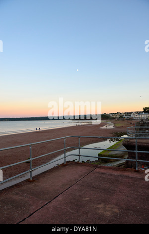 Sunset on Goodrington sands Stock Photo - Alamy