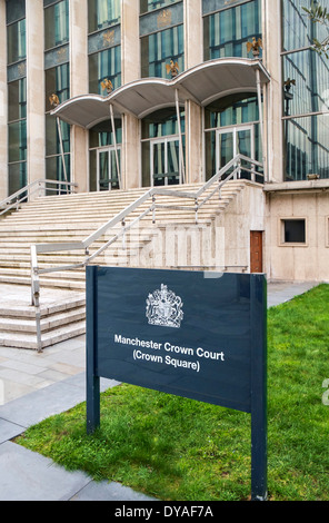 The front entrance of Manchester Crown Court Stock Photo - Alamy