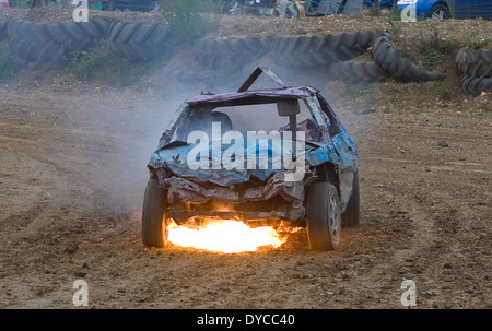 banger racing smashed up car cars repair repairing car cars bodywork ...
