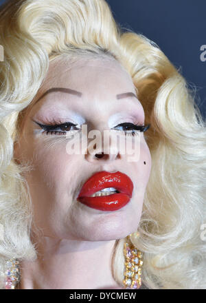 US model, nightlife and fashion icon, performance artist, recording ...