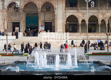 Water fountains outside the New Mosque Istanbul, Turkey Stock Photo - Alamy