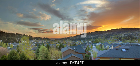 City of Happy Valley Oregon Homes with Mount St Helens and Mount ...