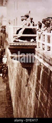 The Delhi Durbar (Hindi: meaning 'Court of Delhi', was a mass assembly ...