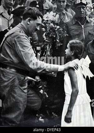 Adolf Hitler with Hitler Youth, 1945 Stock Photo: 36999224 - Alamy