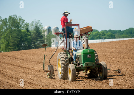 Planting test plots with Tractor Clarksville MD Stock Photo - Alamy
