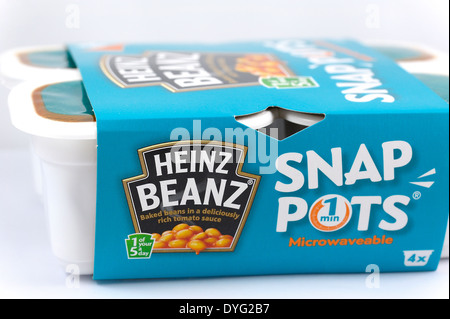 Heinz Beanz snap pots microwaveable baked beans snack Stock Photo - Alamy
