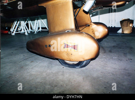 The Wedell-Williams Model 44, powered by a Pratt & Whitney Hornet ...