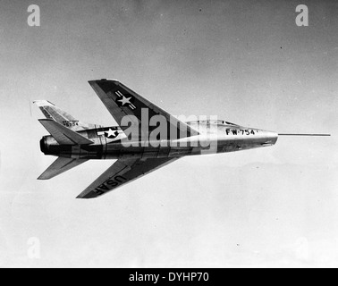 North American F-100 Super Sabre Stock Photo - Alamy