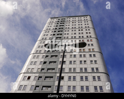 Bewick Court - a block of high-rise flats / apartments in central ...