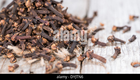 Small Portion of Cloves (detailes close-up shot Stock Photo - Alamy