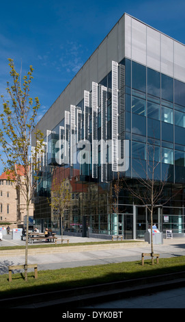 Manchester University campus Alan Gilbert Learning Commons Stock Photo ...