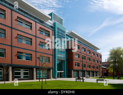 The Arthur Lewis Building, Manchester University campus, off Oxford ...
