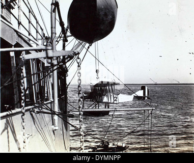This photograph depicts the Curtiss F5L, a World War II flying boat ...