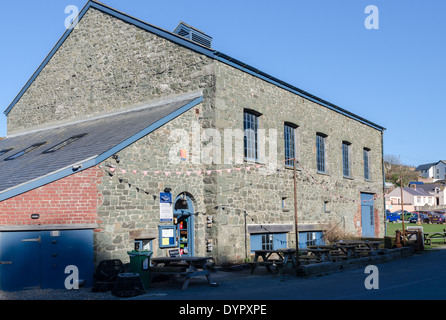 The shed porthgain store