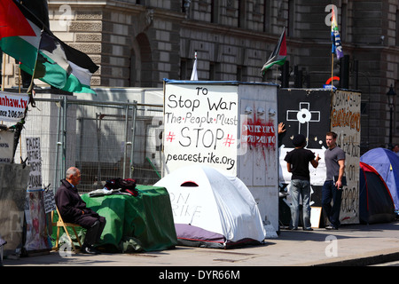 View of the Parliament Square Peace Campaign / Brian Haw peace camp ...