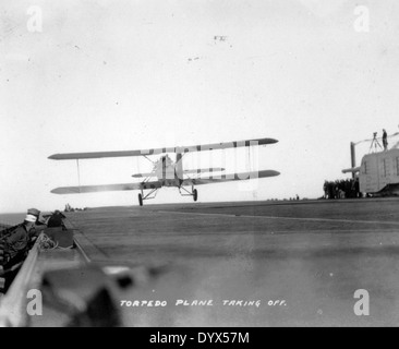 The Martin T4M-1 was a biplane torpedo bomber used by the U.S. Navy in ...
