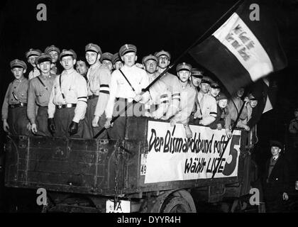 Election poster of the DNVP for the Reich election on 6. November 1932 ...