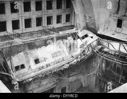 Destroyed Reichstag, after 1945 Stock Photo - Alamy