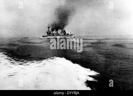 HMS Indefatigable, 1916 Stock Photo - Alamy