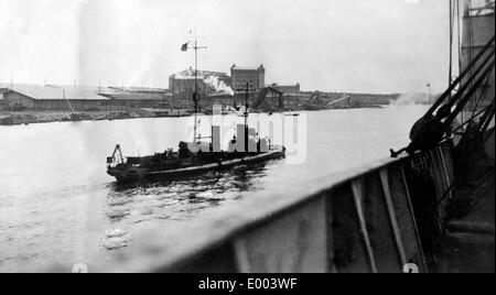 A German minesweeper, 1914-1918 Stock Photo - Alamy