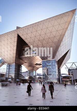 The Conference Tower at Tokyo Big Sight (International Exhibition ...