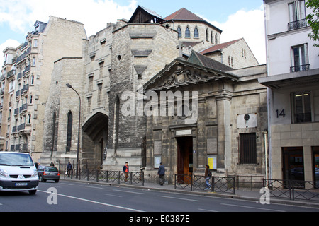 Paris, France, Basilica Sainte Jeanne d'Arc Stock Photo - Alamy
