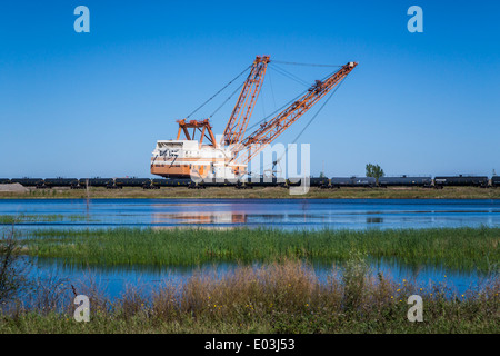 The drag-line scoop "Big Lou" at an open pit coal mine near Estevan ...