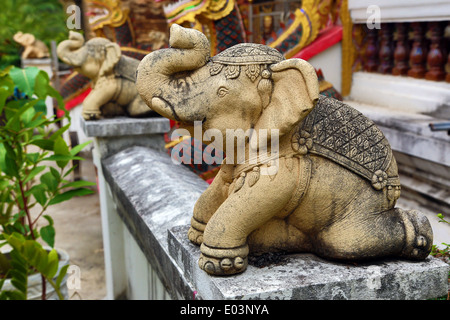 Elephant statue at Wat Lam Chang Temple in Chiang Mai, Thailand Stock ...