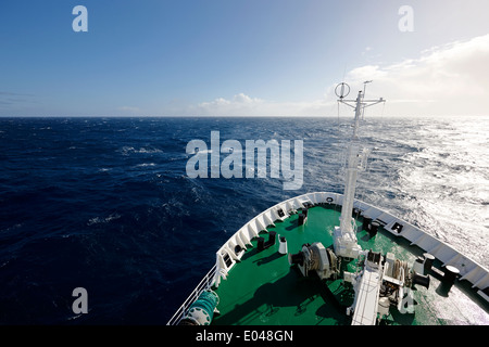 Rough sea crossing the Drake passage Stock Photo - Alamy